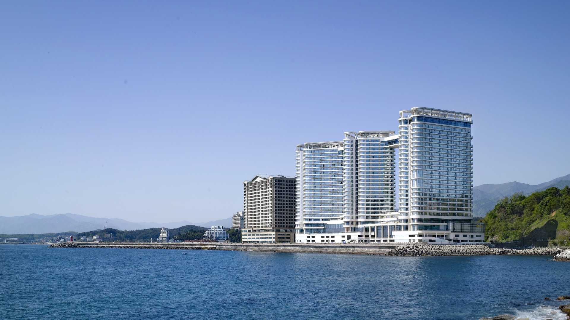 Serviced Beach Holiday Apartment Hotel Rentals | Cassia Hotel